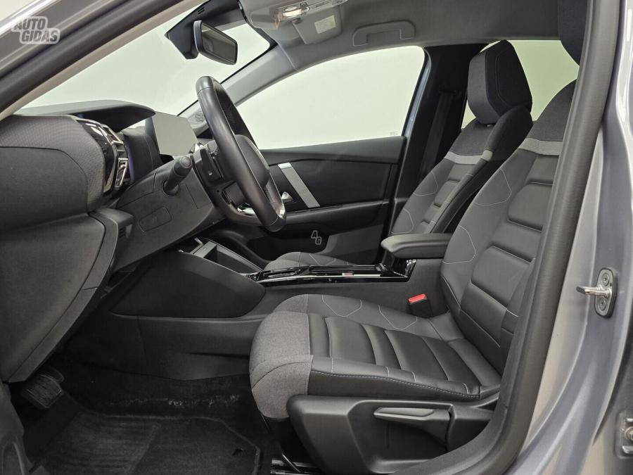 Grey Citroen C4 2024 in Vilnius, with an engine capacity of 1.20 L and mileage of 0 thousand km for 18500 €, photo 14 on AUTOMOTO.COM.LV