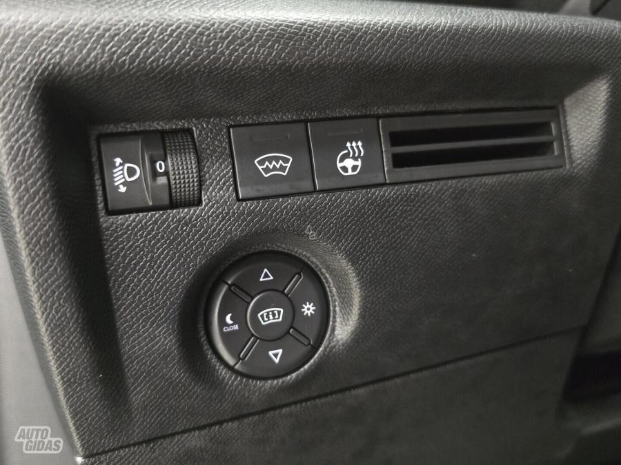 Grey Citroen C4 2024 in Vilnius, with an engine capacity of 1.20 L and mileage of 0 thousand km for 18500 €, photo 16 on AUTOMOTO.COM.LV