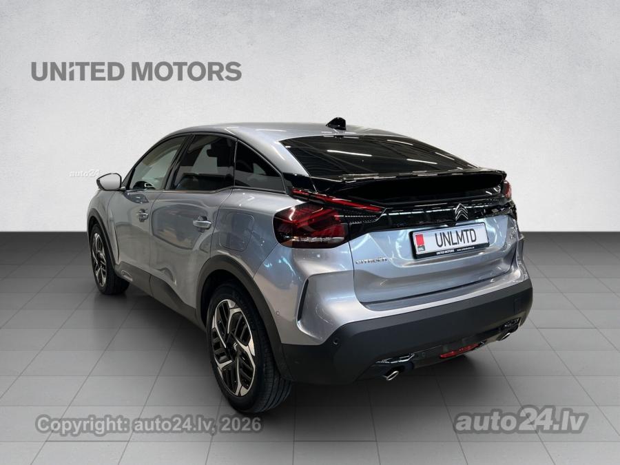 Pelēks Citroen C4 2024 Tallina, ar dzinēja tilpumu 1.20 L un nobraukumu 20 tūkst. km par 19900 €, foto 5 vietnē AUTOMOTO.COM.LV