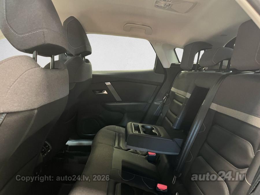 Pelēks Citroen C4 2024 Tallina, ar dzinēja tilpumu 1.20 L un nobraukumu 20 tūkst. km par 19900 €, foto 14 vietnē AUTOMOTO.COM.LV