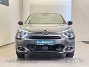 Pelēks Citroen C4 2024 Tallina, ar dzinēja tilpumu 1.50 L un nobraukumu 24 tūkst. km par 22900 €, foto 3 vietnē AUTOMOTO.COM.LV
