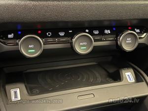 Pelēks Citroen C4 2024 Tallina, ar dzinēja tilpumu 1.50 L un nobraukumu 24 tūkst. km par 22900 €, foto 16 vietnē AUTOMOTO.COM.LV