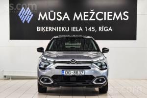 Pelēks Citroen C4 2024 Rīga, ar dzinēja tilpumu 1.20 L un nobraukumu 20 tūkst. km par 18890 €, foto 3 vietnē AUTOMOTO.COM.LV