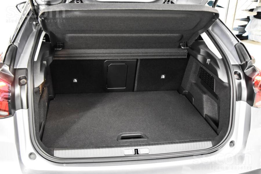 Pelēks Citroen C4 2024 Rīga, ar dzinēja tilpumu 1.20 L un nobraukumu 20 tūkst. km par 18890 €, foto 18 vietnē AUTOMOTO.COM.LV