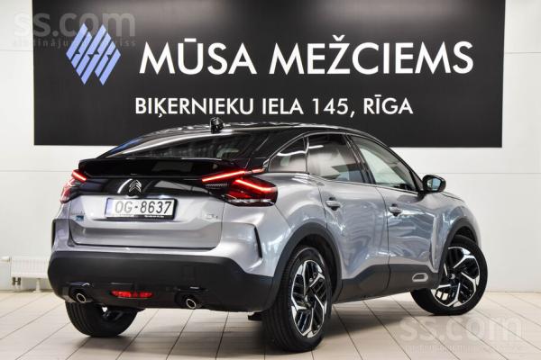 Grey Citroen C4 2024 in Riga, with an engine capacity of 1.20 L and mileage of 20 thousand km for 18890 €, photo 8 on AUTOMOTO.COM.LV