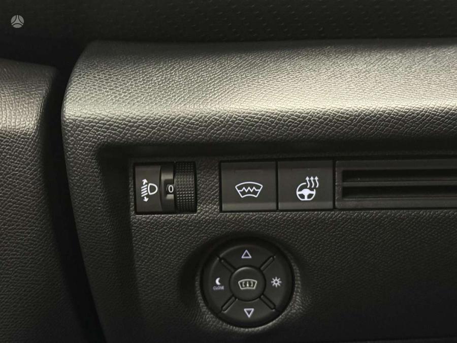 Pelēks Citroen C4 2024 Viļņa, ar dzinēja tilpumu 1.20 L un nobraukumu 46 tūkst. km par 17990 €, foto 17 vietnē AUTOMOTO.COM.LV