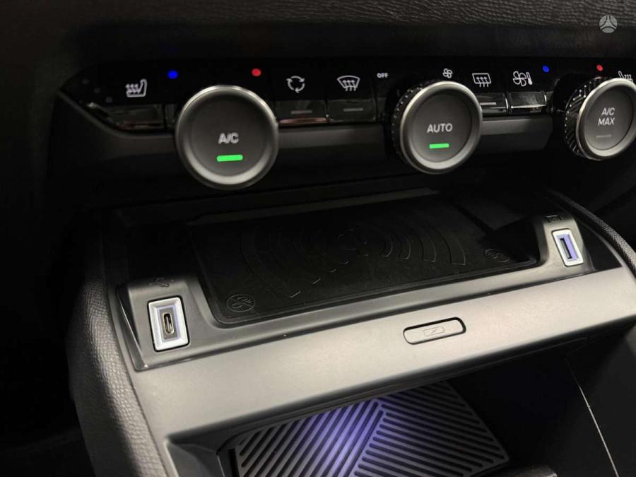 Pelēks Citroen C4 2024 Viļņa, ar dzinēja tilpumu 1.20 L un nobraukumu 46 tūkst. km par 17990 €, foto 19 vietnē AUTOMOTO.COM.LV