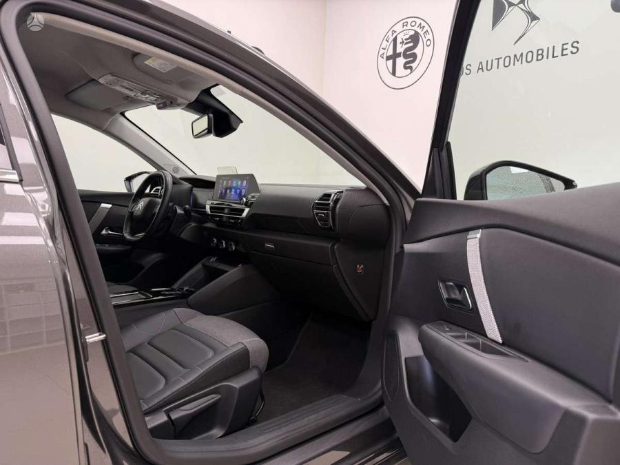 Pelēks Citroen C4 2024 Viļņa, ar dzinēja tilpumu 1.20 L un nobraukumu 46 tūkst. km par 17990 €, foto 25 vietnē AUTOMOTO.COM.LV