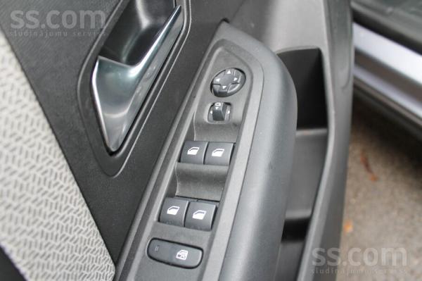 Grey Citroen C4 2024 in Riga, with an engine capacity of 1.20 L and mileage of 0 thousand km for 15950 €, photo 10 on AUTOMOTO.COM.LV