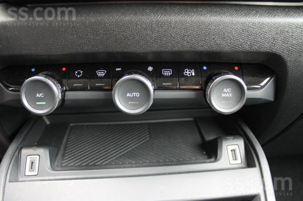 Grey Citroen C4 2024 in Riga, with an engine capacity of 1.20 L and mileage of 0 thousand km for 15950 €, photo 11 on AUTOMOTO.COM.LV