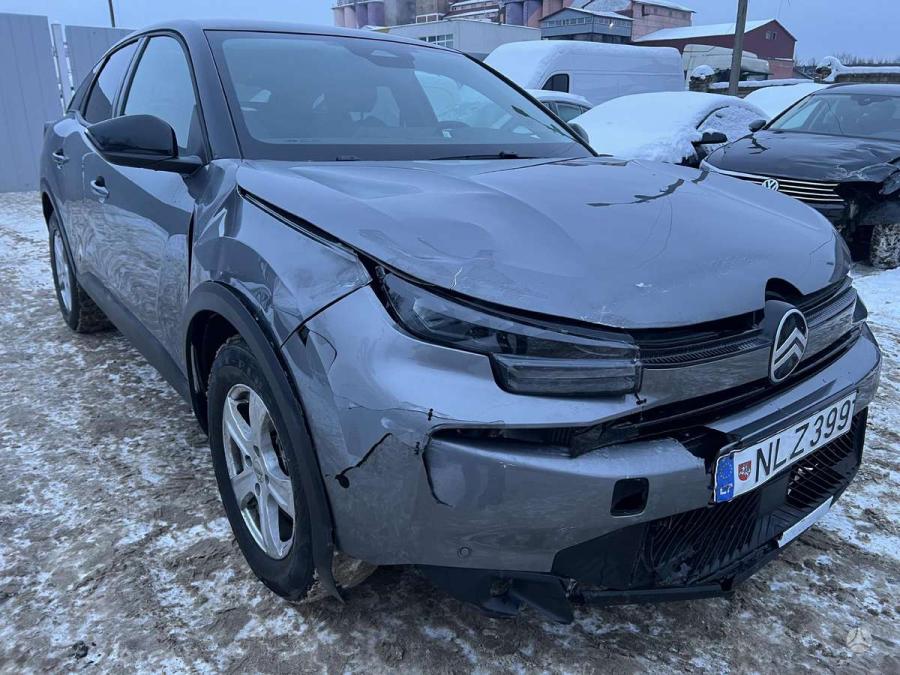 Pelēks Citroen C4 2025 Kauņa, ar dzinēja tilpumu 1.20 L un nobraukumu 5 tūkst. km par 14900 €, foto 7 vietnē AUTOMOTO.COM.LV
