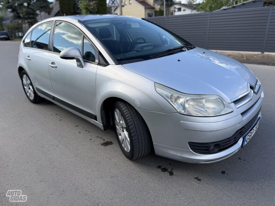 Grey Citroen C4 2007 in Kaunas, with an engine capacity of 1.60 L and mileage of 259 thousand km for 1000 €, photo 4 on AUTOMOTO.COM.LV