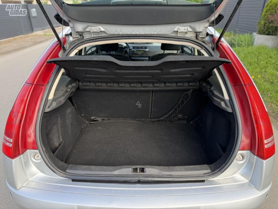 Grey Citroen C4 2007 in Kaunas, with an engine capacity of 1.60 L and mileage of 259 thousand km for 1000 €, photo 8 on AUTOMOTO.COM.LV