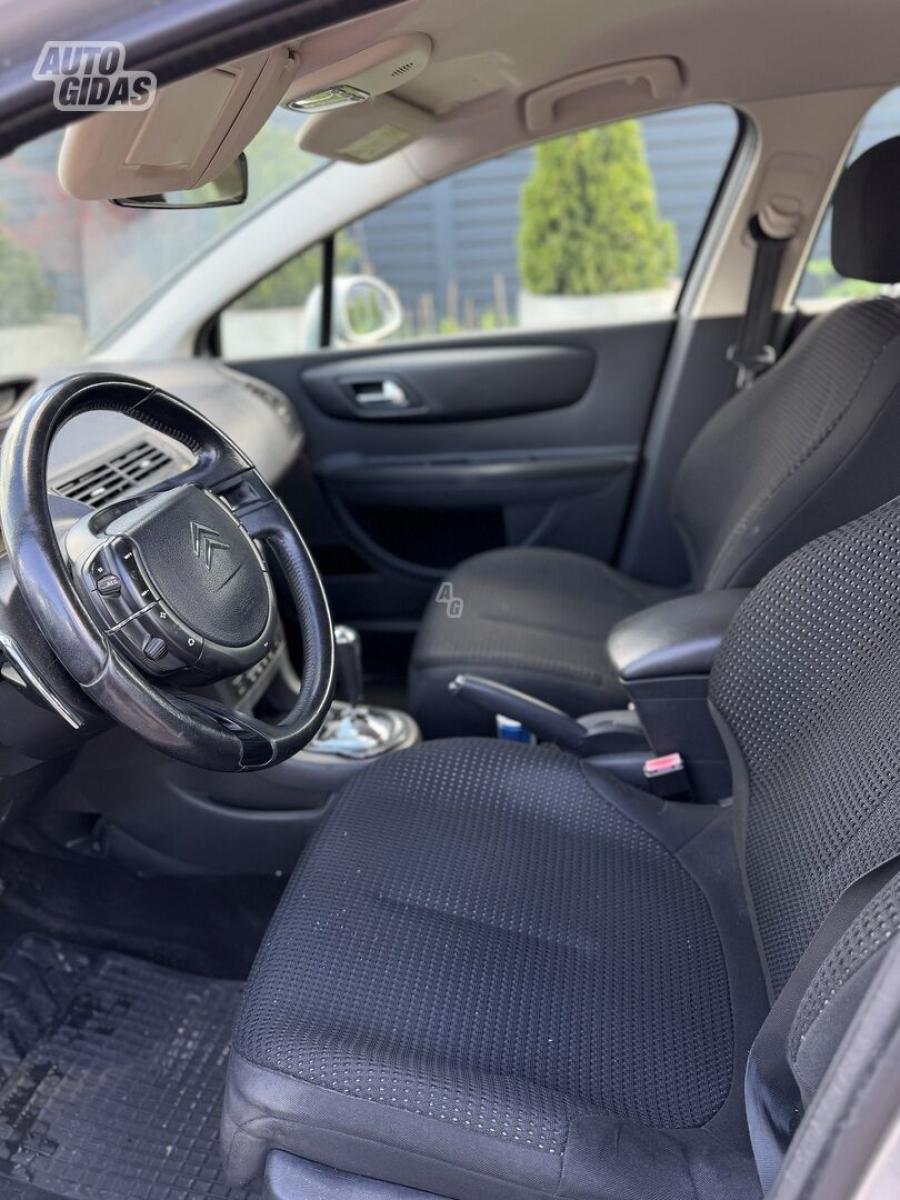 Grey Citroen C4 2007 in Kaunas, with an engine capacity of 1.60 L and mileage of 259 thousand km for 1000 €, photo 13 on AUTOMOTO.COM.LV