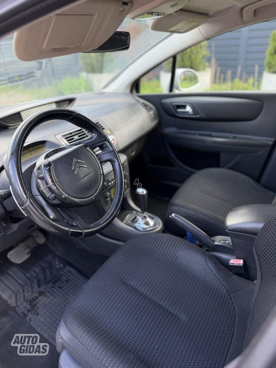 Grey Citroen C4 2007 in Kaunas, with an engine capacity of 1.60 L and mileage of 259 thousand km for 1000 €, photo 14 on AUTOMOTO.COM.LV