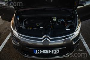 Grey Citroen C4 2016 in Jelgava, with an engine capacity of 2.00 L and mileage of 240 thousand km for 5500 €, photo 8 on AUTOMOTO.COM.LV