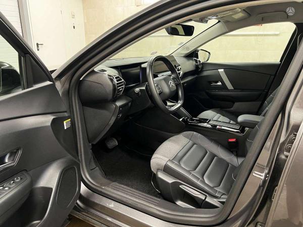 Pelēks Citroen C4 2022 Marijampole, ar dzinēja tilpumu 1.60 L un nobraukumu 127 tūkst. km par 13794 €, foto 7 vietnē AUTOMOTO.COM.LV