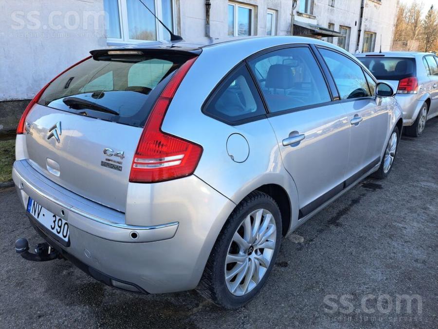 Grey Citroen C4 2009 in Gulbene, with an engine capacity of 2.00 L and mileage of 260 thousand km for 1500 €, photo 4 on AUTOMOTO.COM.LV