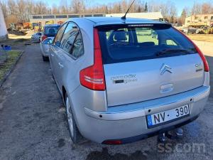 Grey Citroen C4 2009 in Gulbene, with an engine capacity of 2.00 L and mileage of 260 thousand km for 1500 €, photo 5 on AUTOMOTO.COM.LV