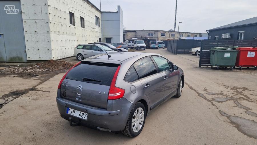 Grey Citroen C4 2010 in Klaipeda, with an engine capacity of 1.60 L and mileage of 356 thousand km for 1300 €, photo 3 on AUTOMOTO.COM.LV