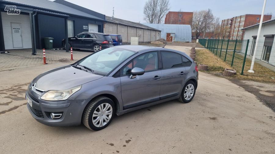 Grey Citroen C4 2010 in Klaipeda, with an engine capacity of 1.60 L and mileage of 356 thousand km for 1300 €, photo 5 on AUTOMOTO.COM.LV