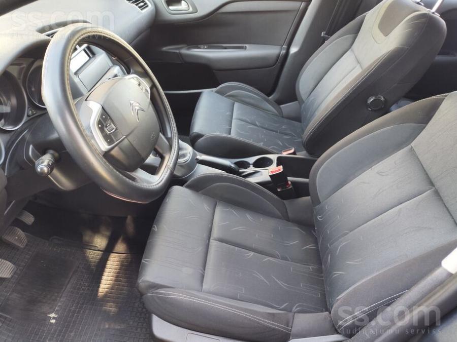 Pelēks Citroen C4 2011 Rīga, ar dzinēja tilpumu 1.60 L un nobraukumu 216 tūkst. km par 3100 €, foto 7 vietnē AUTOMOTO.COM.LV