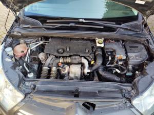 Pelēks Citroen C4 2011 Rīga, ar dzinēja tilpumu 1.60 L un nobraukumu 216 tūkst. km par 3100 €, foto 10 vietnē AUTOMOTO.COM.LV