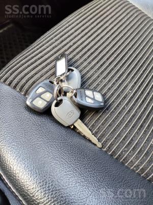 Pelēks Citroen C4 2011 Rīga, ar dzinēja tilpumu 1.60 L un nobraukumu 216 tūkst. km par 3100 €, foto 14 vietnē AUTOMOTO.COM.LV