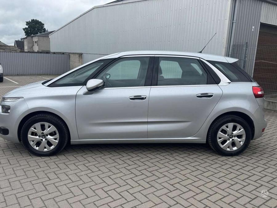 Pelēks Citroen C4 2016 Tauragė, ar dzinēja tilpumu 1.56 L un nobraukumu 262 tūkst. km par 3950 €, foto 5 vietnē AUTOMOTO.COM.LV