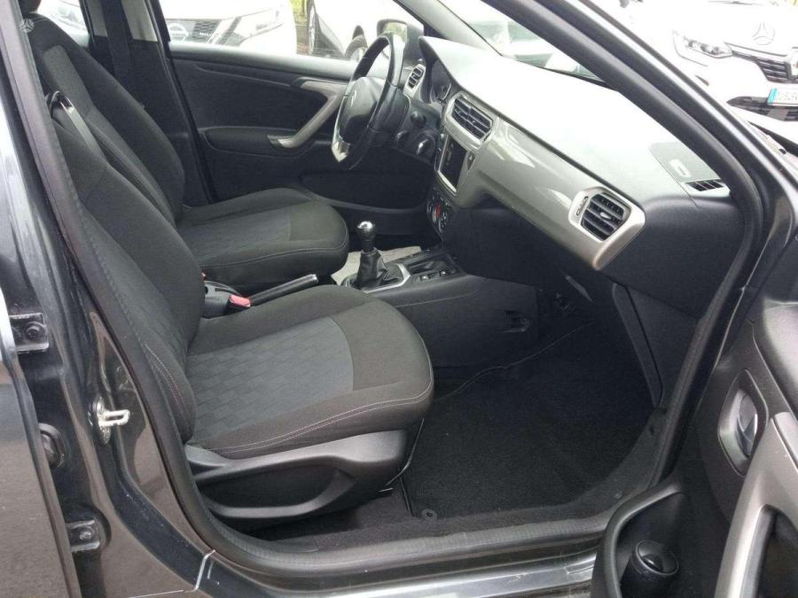 Pelēks Citroen C4 2017 Panevēža, ar dzinēja tilpumu 1.56 L un nobraukumu 226 tūkst. km par 4900 €, foto 16 vietnē AUTOMOTO.COM.LV