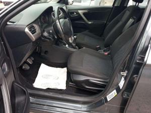 Pelēks Citroen C4 2017 Panevēža, ar dzinēja tilpumu 1.56 L un nobraukumu 226 tūkst. km par 4900 €, foto 24 vietnē AUTOMOTO.COM.LV