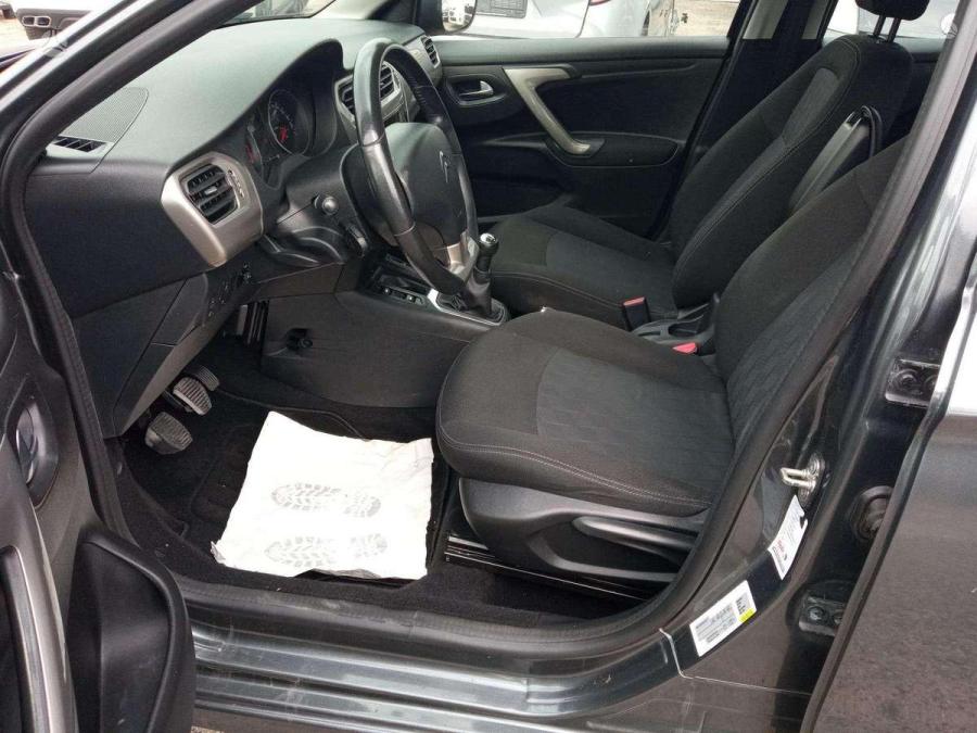 Pelēks Citroen C4 2017 Panevēža, ar dzinēja tilpumu 1.56 L un nobraukumu 226 tūkst. km par 4900 €, foto 24 vietnē AUTOMOTO.COM.LV