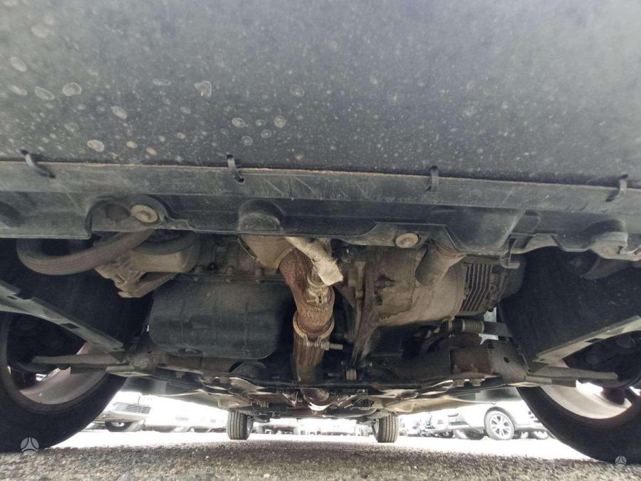 Pelēks Citroen C4 2017 Panevēža, ar dzinēja tilpumu 1.56 L un nobraukumu 226 tūkst. km par 4900 €, foto 37 vietnē AUTOMOTO.COM.LV