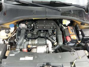 Pelēks Citroen C4 2017 Panevēža, ar dzinēja tilpumu 1.56 L un nobraukumu 226 tūkst. km par 4900 €, foto 38 vietnē AUTOMOTO.COM.LV