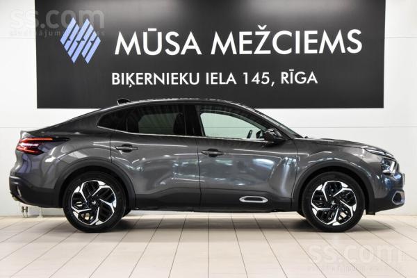 Pelēks Citroen C4 2023 Rīga, ar dzinēja tilpumu 1.20 L un nobraukumu 36 tūkst. km par 17990 €, foto 4 vietnē AUTOMOTO.COM.LV