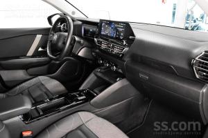 Grey Citroen C4 2023 in Riga, with an engine capacity of 1.20 L and mileage of 36 thousand km for 17990 €, photo 15 on AUTOMOTO.COM.LV