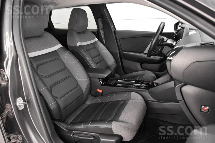 Grey Citroen C4 2023 in Riga, with an engine capacity of 1.20 L and mileage of 36 thousand km for 17990 €, photo 16 on AUTOMOTO.COM.LV