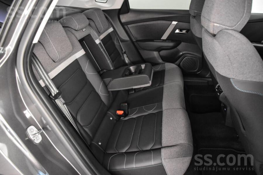 Grey Citroen C4 2023 in Riga, with an engine capacity of 1.20 L and mileage of 36 thousand km for 17990 €, photo 17 on AUTOMOTO.COM.LV