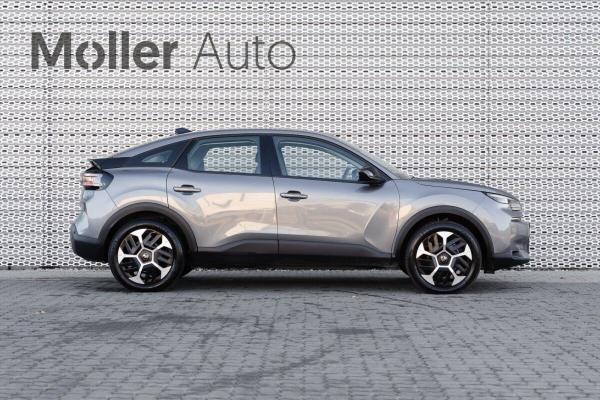 Citroen C4 2025 MÄrupe vietnÄ PelÄks Citroen C4 2025 MÄrupe, ar dzinÄja tilpumu 0.00 L un nobraukumu 19 tÅ«kst. km par 26900 ā¬, foto 6 vietnÄ AUTOMOTO.COM.LV