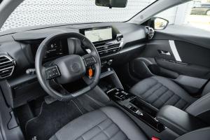 Pelēks Citroen C4 2025 Mārupe, ar dzinēja tilpumu 0.00 L un nobraukumu 19 tūkst. km par 26900 €, foto 8 vietnē AUTOMOTO.COM.LV