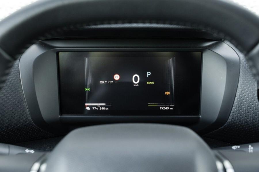 Pelēks Citroen C4 2025 Mārupe, ar dzinēja tilpumu 0.00 L un nobraukumu 19 tūkst. km par 26900 €, foto 10 vietnē AUTOMOTO.COM.LV