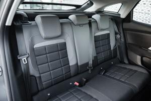 Pelēks Citroen C4 2025 Mārupe, ar dzinēja tilpumu 0.00 L un nobraukumu 19 tūkst. km par 26900 €, foto 22 vietnē AUTOMOTO.COM.LV