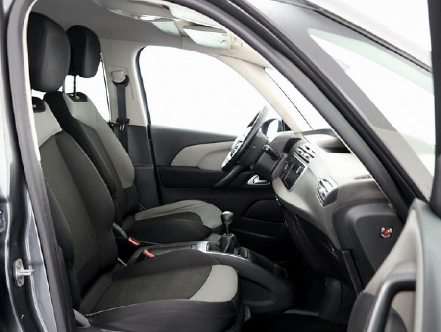 Pelēks Citroen C4 2013 Tallina, ar dzinēja tilpumu 1.60 L un nobraukumu 355 tūkst. km par 2099 €, foto 7 vietnē AUTOMOTO.COM.LV