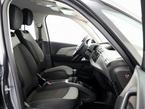 Pelēks Citroen C4 2013 Tallina, ar dzinēja tilpumu 1.60 L un nobraukumu 355 tūkst. km par 2099 €, foto 15 vietnē AUTOMOTO.COM.LV