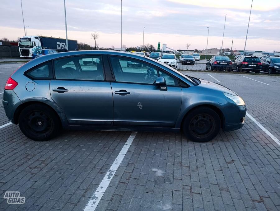 Citroen C4 2004 Panevēža, ar dzinēja tilpumu 1.60 L un nobraukumu 222 tūkst. km par 800 €, foto 5 vietnē AUTOMOTO.COM.LV