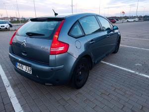Citroen C4 2004 Panevēža, ar dzinēja tilpumu 1.60 L un nobraukumu 222 tūkst. km par 800 €, foto 6 vietnē AUTOMOTO.COM.LV