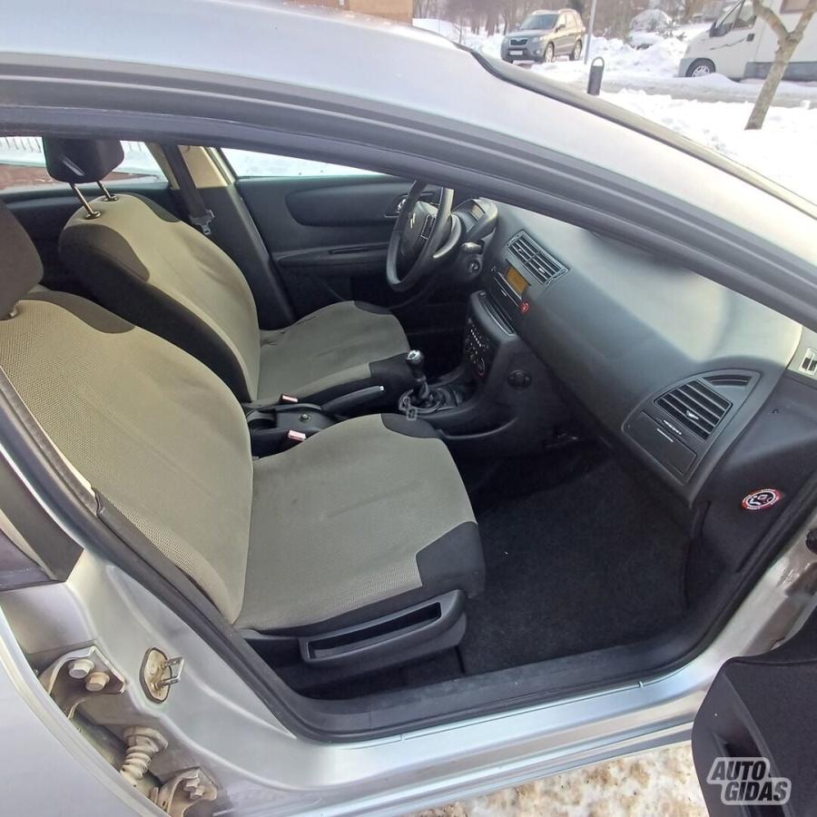 Citroen C4 2005 Klaipėda, ar dzinēja tilpumu 1.60 L un nobraukumu 254 tūkst. km par 950 €, foto 11 vietnē AUTOMOTO.COM.LV