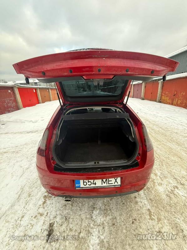 Citroen C4 2005 in Tallinn, with an engine capacity of 1.60 L and mileage of 267 thousand km for 1600 €, photo 5 on AUTOMOTO.COM.LV