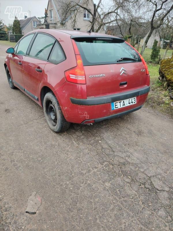 Citroen C4 2005 Vilkaviškis, ar dzinēja tilpumu 1.60 L un nobraukumu 260 tūkst. km par 650 €, foto 6 vietnē AUTOMOTO.COM.LV