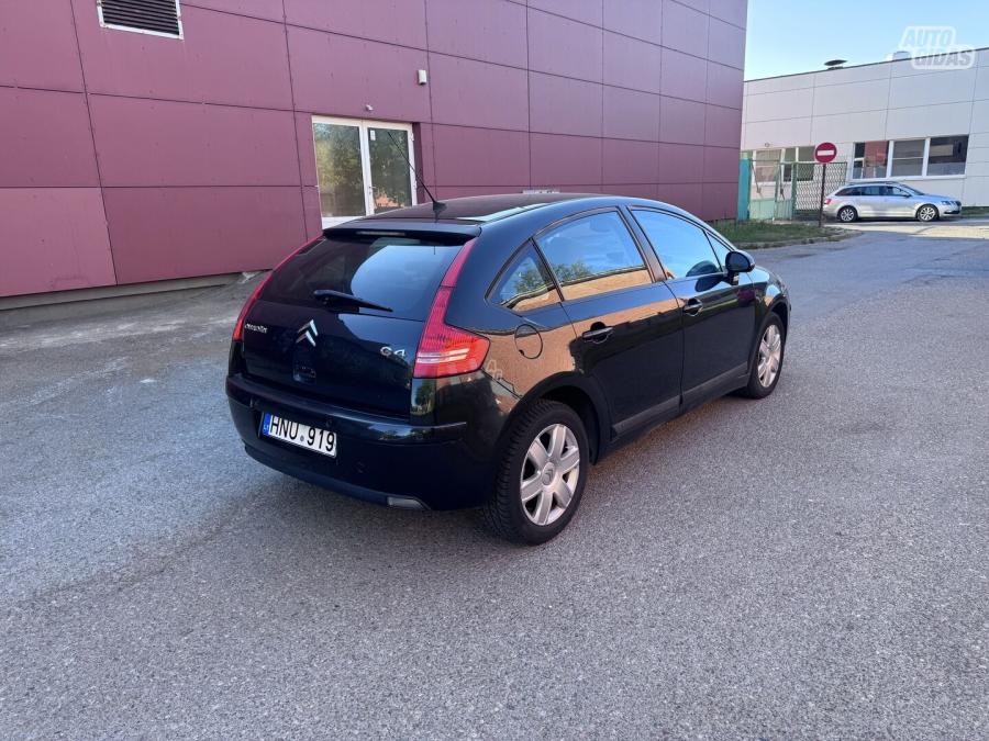 Citroen C4 2005 in Klaipeda, with an engine capacity of 1.60 L and mileage of 124 thousand km for 1550 €, photo 5 on AUTOMOTO.COM.LV